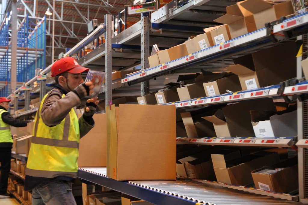 Katoen Natie is heads up with Pick to Light - Pcdata BV