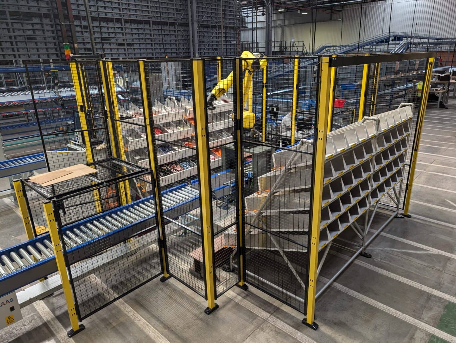 Item Picking Robot - Pcdata BV